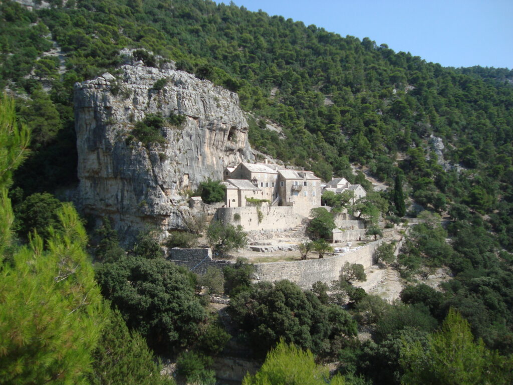 Hiking Brač island & Blaca hermitage - Balmar Experiences